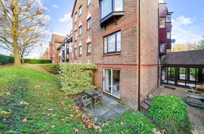 French Apartments Lansdowne Road Purley 2 Bed Apartment For Sale £