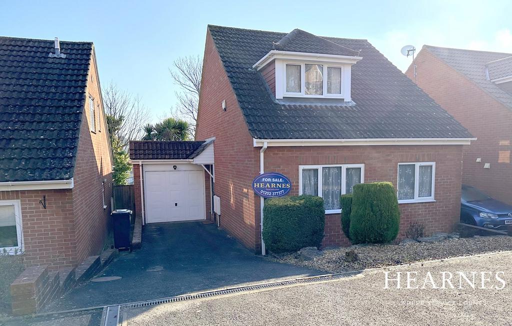 Winston Park, Poole, BH12 3 bed detached house for sale - £390,000