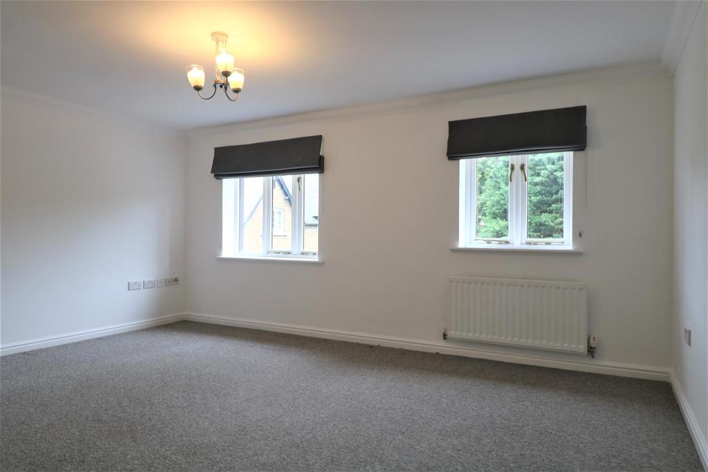 Forge Mews, Addington Village, Croydon 2 bed end of terrace house - £ ...