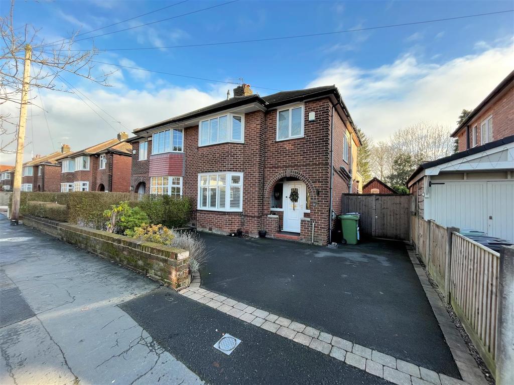 Dean Drive, Wilmslow 4 bed semi-detached house - £500,000