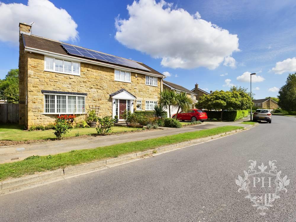 Grey Towers Drive, Nunthorpe 3 bed detached house - £540,000