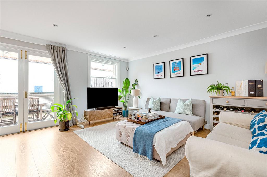 Hillgate Place, London 2 bed mews to rent - £3,250 pcm (£750 pw)