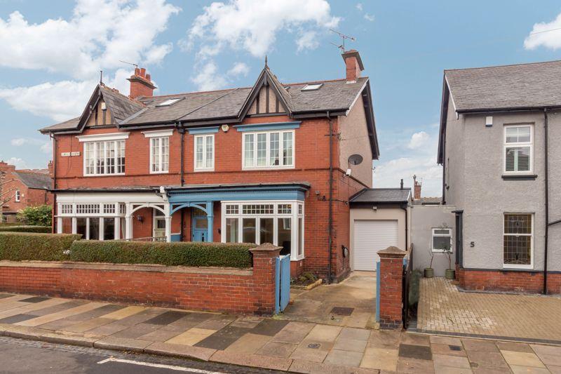 Elmfield Gardens, Gosforth, Newcastle... 5 bed semi-detached house - £ ...
