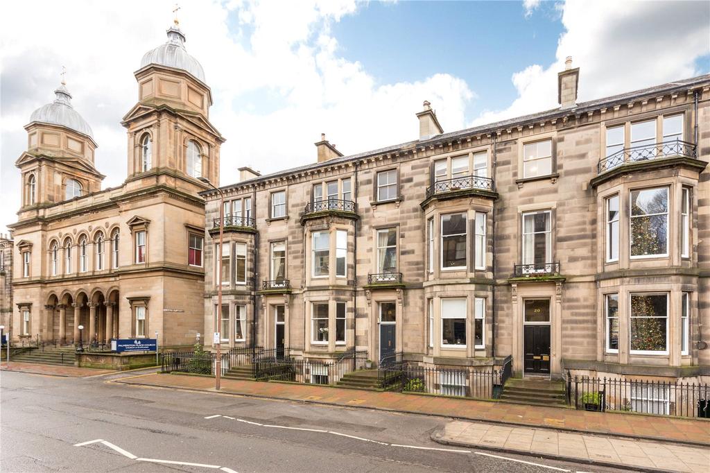 Palmerston Place, Edinburgh... 2 bed apartment - £1,899 pcm (£438 pw)