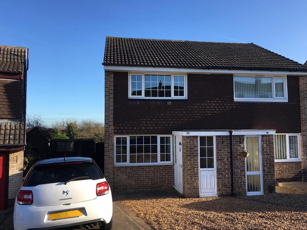 FREEBY CLOSE, MELTON MOWBRAY 2 bed semi-detached house - £750 pcm (£173 pw)