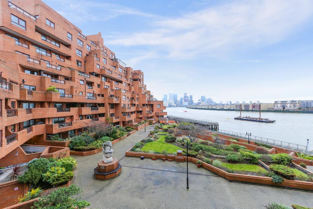 Freetrade Wharf, Freetrade Wharf... 2 bed apartment - £2,600 pcm (£600 pw)
