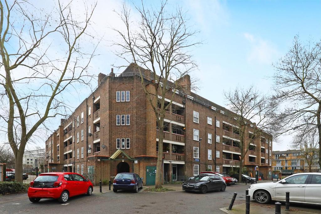 Loughborough Estate, London 3 bed apartment - £2,450 pcm (£565 pw)