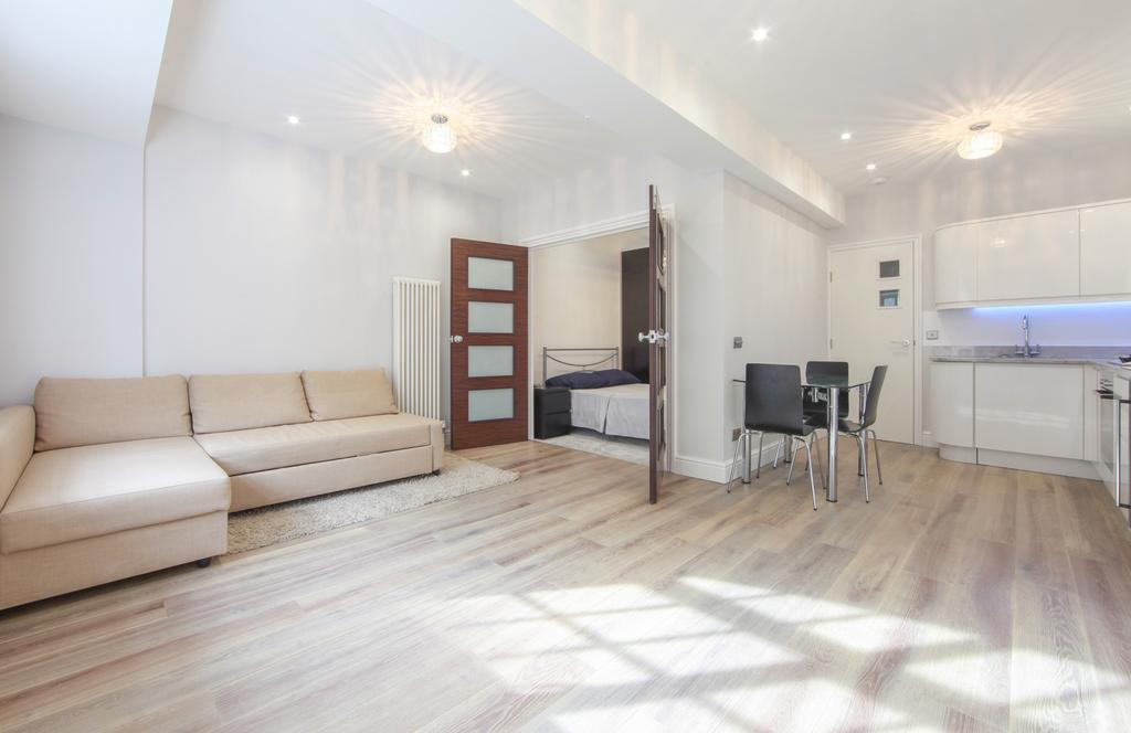 Prusoms Island, 135 Wapping High... 1 bed apartment - £1,950 pcm (£450 pw)