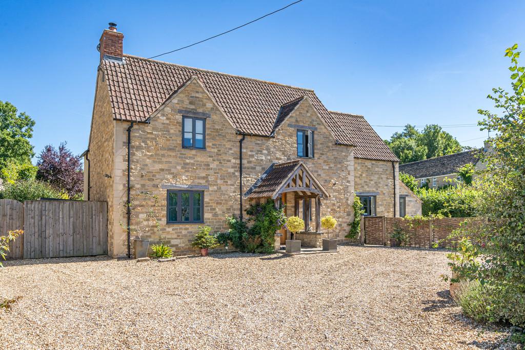 Pound Hill, Rodbourne 3 bed detached house - £1,100,000