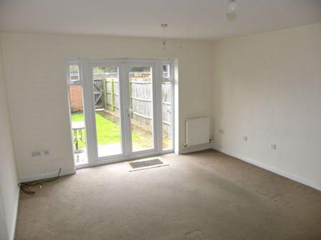 Bramley Road, Long Eaton NG10 3SX 3 bed terraced house - £995 pcm (£230 pw)