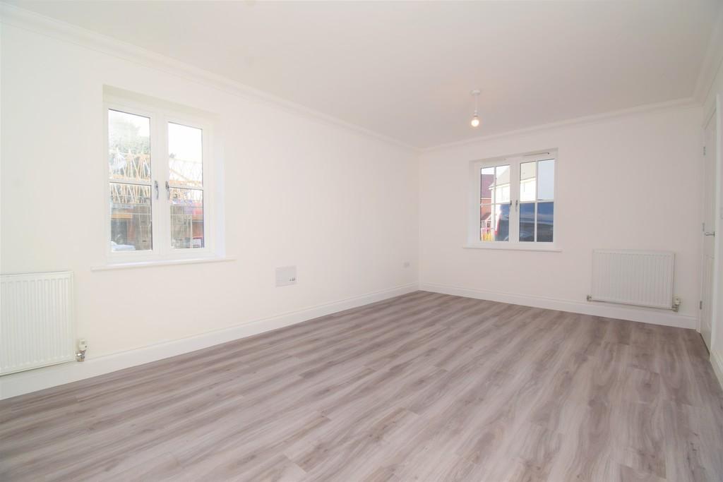 Colchester Road West Bergholt 2 Bed End Of Terrace House £1 350 Pcm