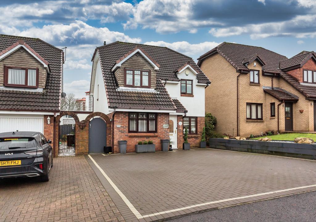 150 Polsons Crescent, Paisley, PA2 6AX 4 bed detached house - £269,999