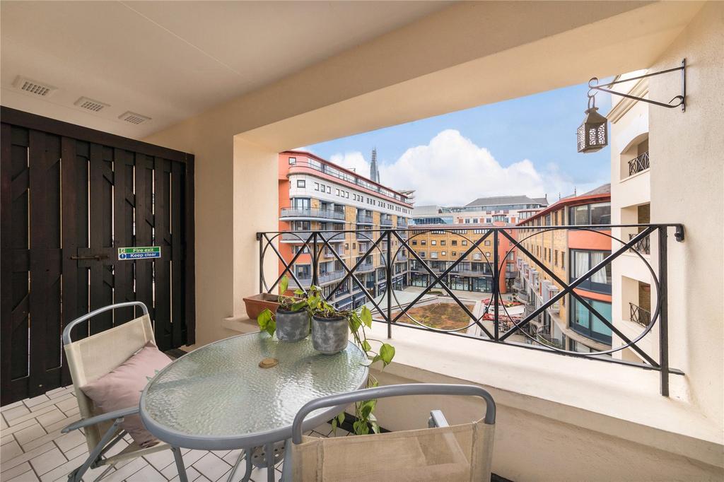 Eagle Wharf Court, Lafone Street, London 2 bed flat - £3,000 pcm (£692 pw)