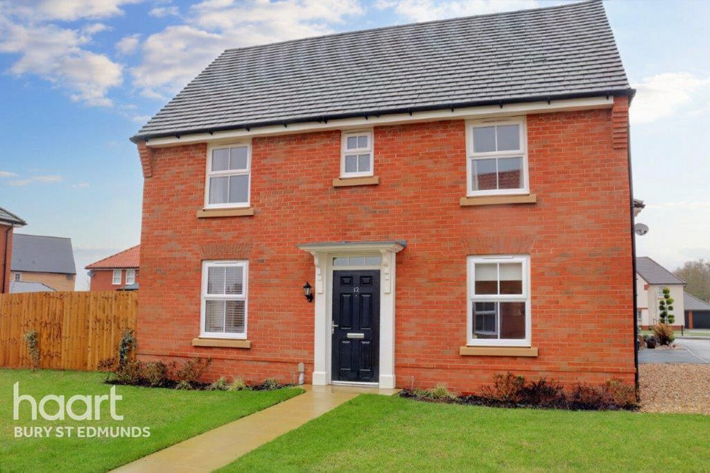 Melvin Way, Woolpit, Bury St Edmunds 3 bed detached house - £400,000