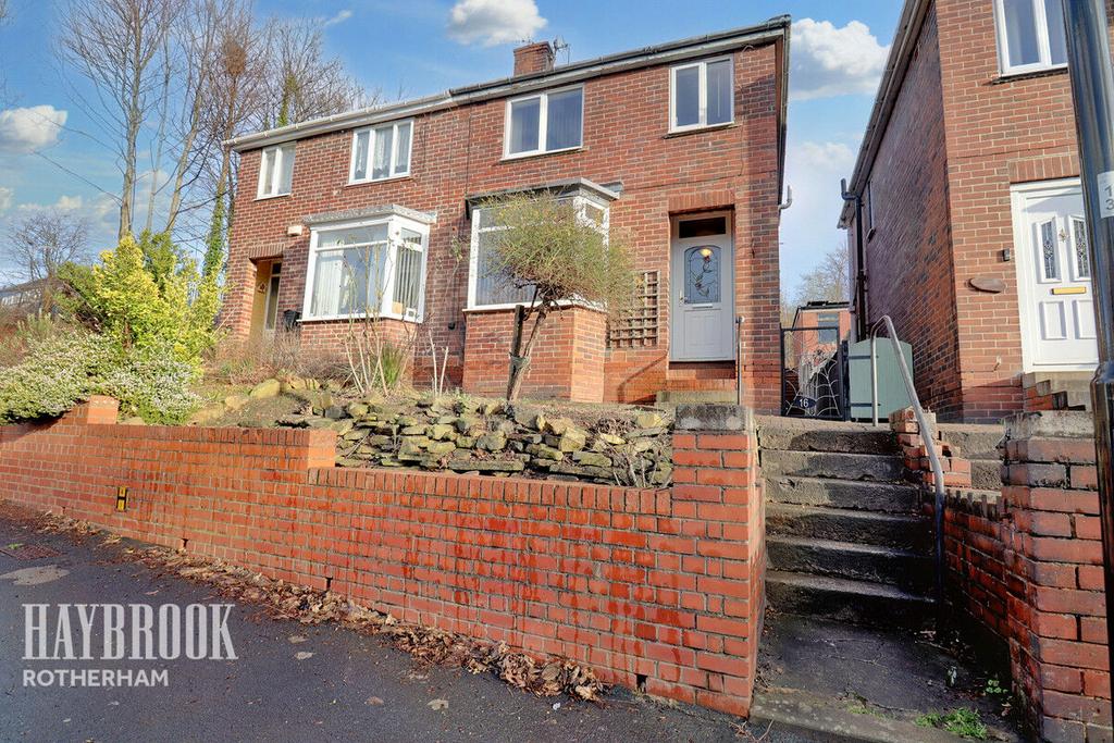 Blackburn Road, Rotherham 3 bed semi-detached house - £140,000
