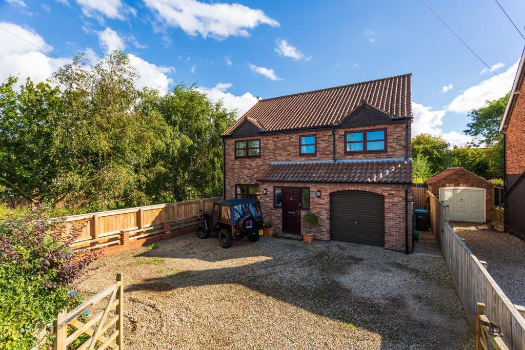Station Road, Alne, York 5 bed detached house - £475,000