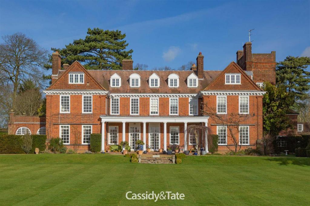 Holwell Court, Holwell, Hatfield 1 bed apartment - £1,250 pcm (£288 pw)