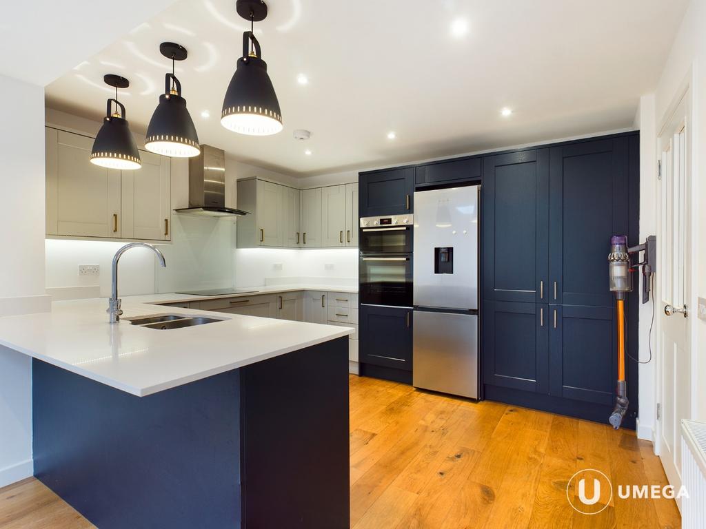 Park Avenue, Portobello, Edinburgh, EH15 4 bed detached house - £2,100 ...