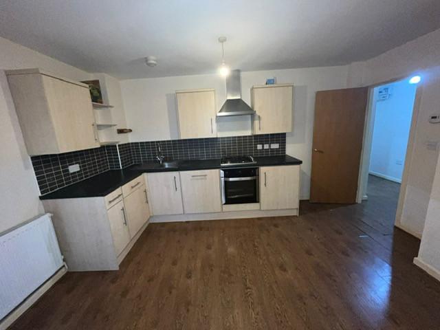 Ruby House, Dyson Street, BRADFORD... 2 bed apartment - £625 pcm (£144 pw)