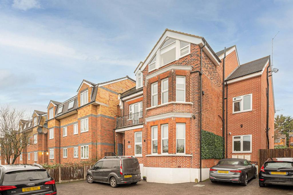 Park Road, East Barnet, Barnet, EN4 Studio - £270,000