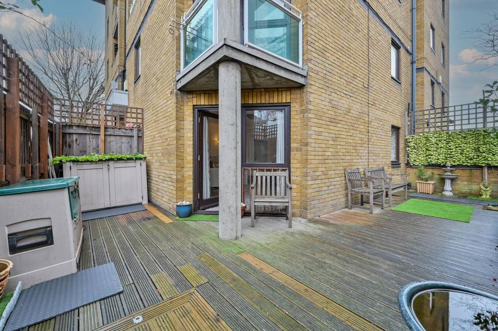 Royal Mint Street, Tower Hamlets, London, E1 1 bed flat for sale - £400,000