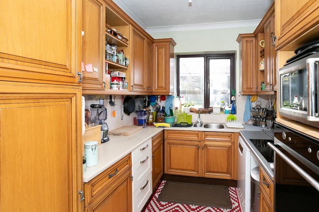 Cedar Road, Oxhey, Hertfordshire, WD19 3 bed bungalow - £900,000