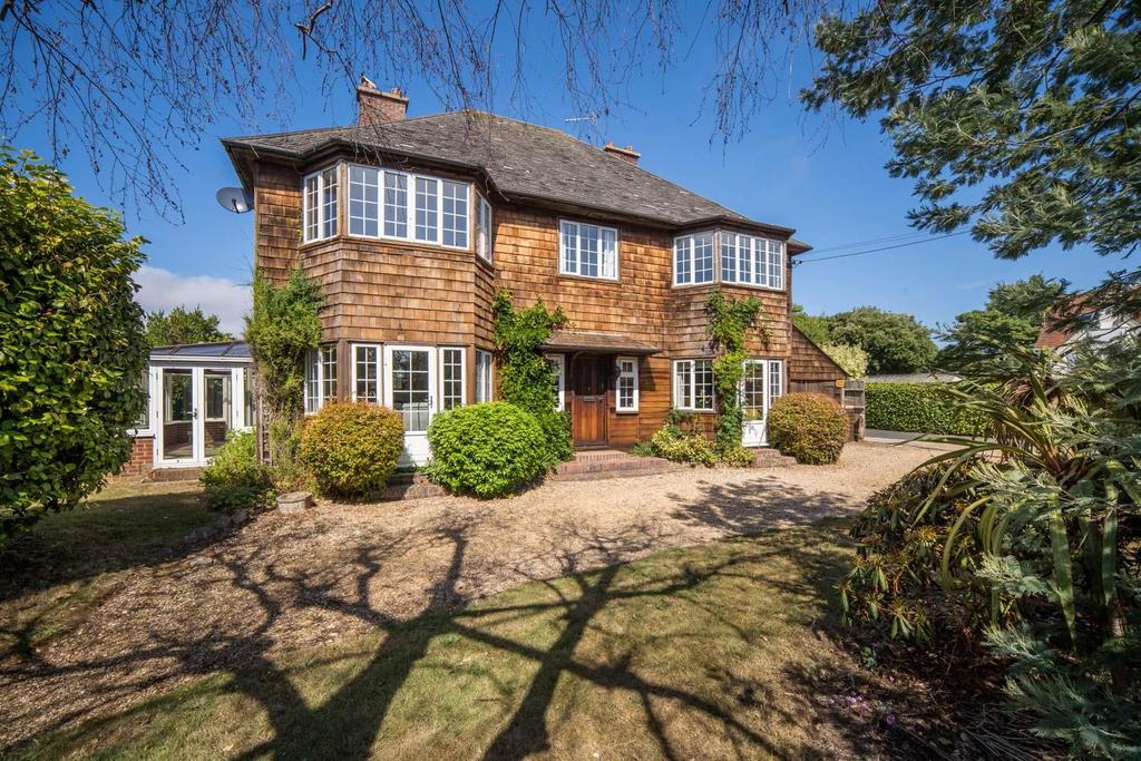 Bembridge, Isle of Wight 5 bed detached house - £795,000