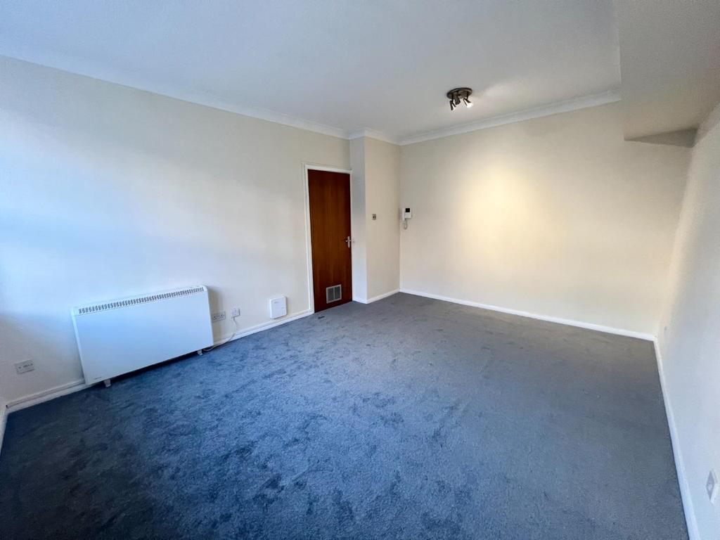 Rowntree Wharf, Navigation Road, York 2 bed flat - £1,100 pcm (£254 pw)