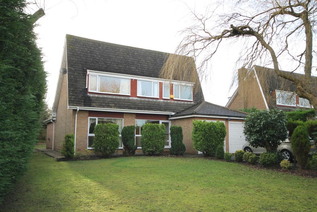 Middle Drive, Darras Hall, Newcastle... 3 bed detached house - £450,000