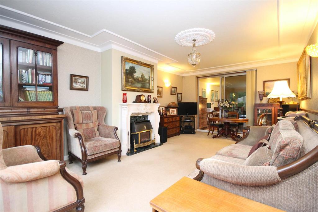 Middle Drive, Darras Hall, Newcastle... 3 bed detached house - £450,000