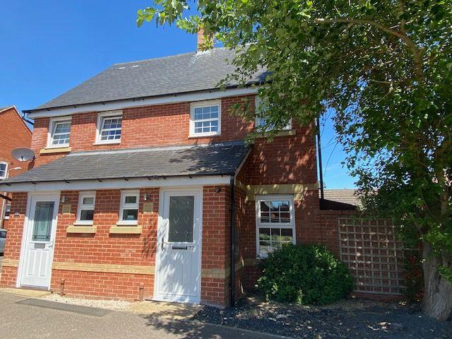 Kent Road, St Crispins, Northampton... 2 bed semi-detached house - £235,000