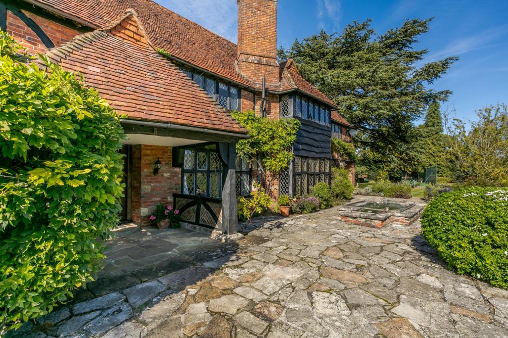 Woodhill, Send, Woking, Surrey 8 bed equestrian property for sale - £ ...
