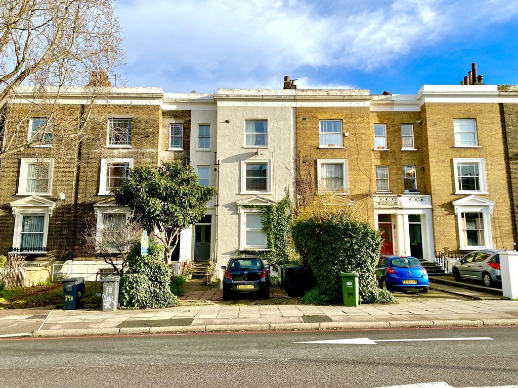 Lewisham Way, London, SE14 2 bed flat - £400,000