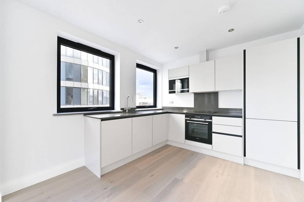 Kings Oak House, Harrow, HA1 2 bed flat - £5,200 pcm (£1,200 pw)