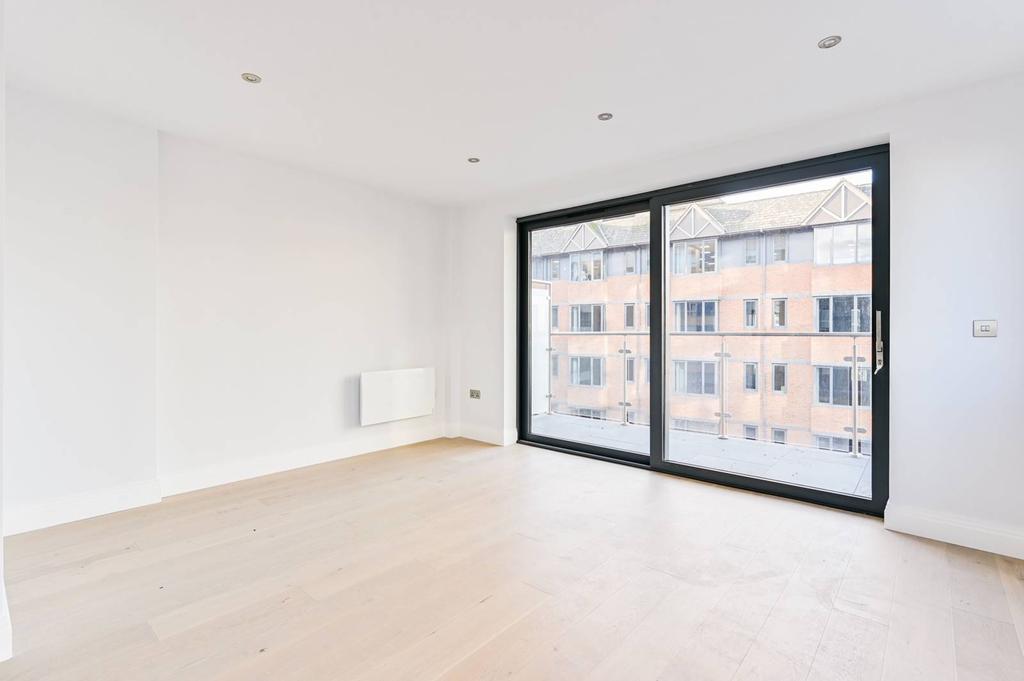 Kings Oak House, Harrow, HA1 2 bed flat - £5,200 pcm (£1,200 pw)