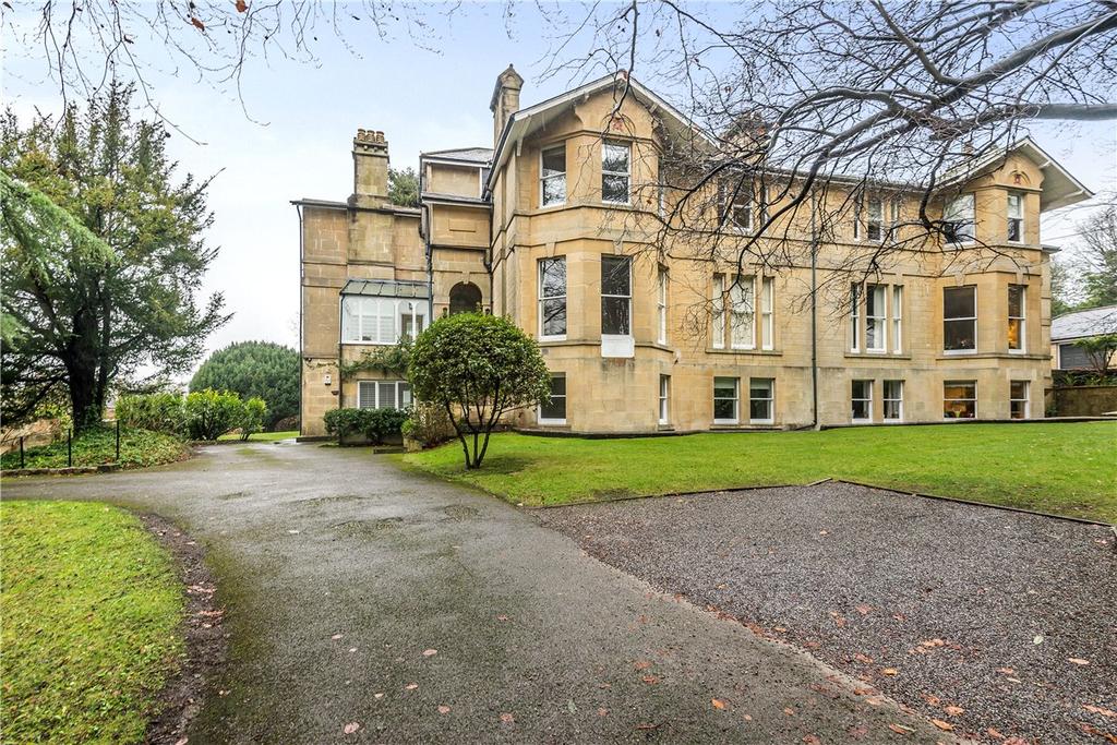 Lansdown Road, Bath, Somerset, BA1 3 bed maisonette - £3,500 pcm (£808 pw)