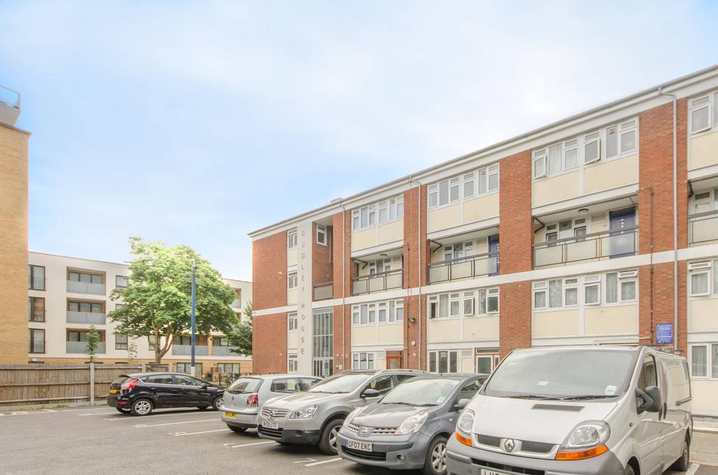 Robsart Street, Brixton, London, SW9 3 bed maisonette - £350,000