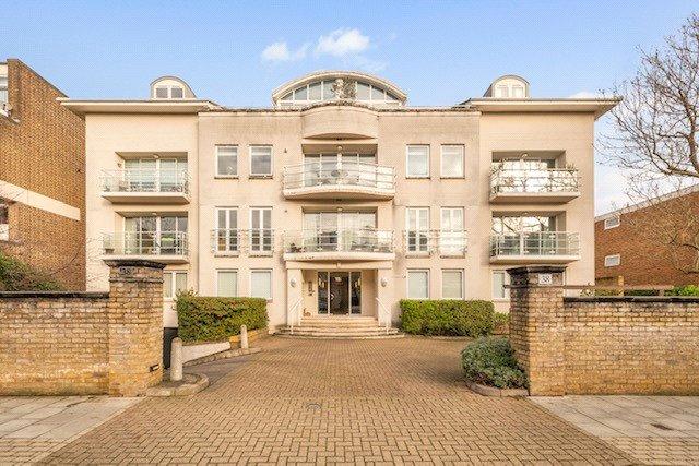 Carlton Drive, London 2 bed flat - £750,000