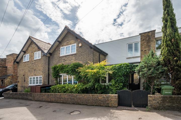 164 Langton Way, London, SE3 7JR 3 bed semi-detached house - £840,000