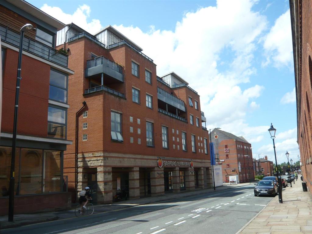 Apt 1 M3, 91-93 Liverpool Road... 1 bed duplex - £925 pcm (£213 pw)
