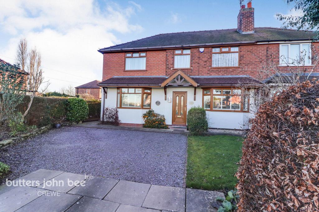 Mclaren Street, Crewe 3 bed semi-detached house - £230,000