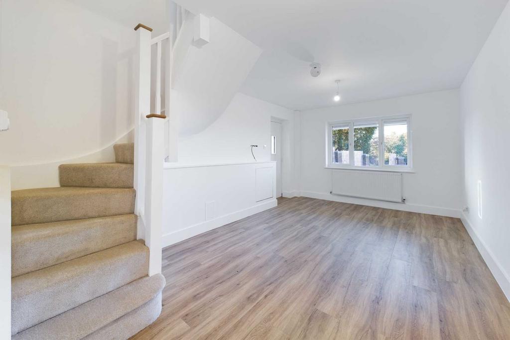 Highfield Lane, Hemel Hempstead 2 bed house - £425,000