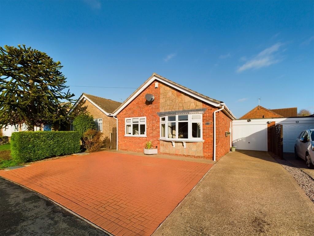 Mill Moor Way North Hykeham Lincoln 2 Bed Detached Bungalow For Sale