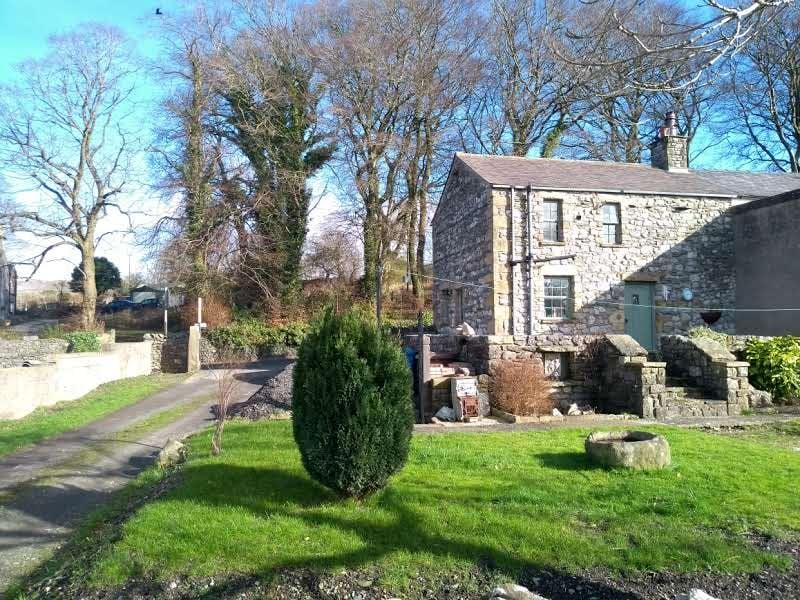Ingleton, Carnforth, LA6 2 bed barn conversion for sale - £325,000