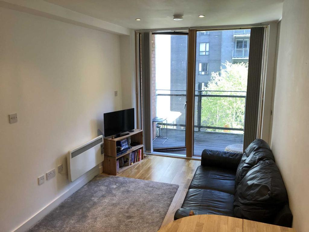 Base 12 Arundel Street M15 4JP 1 bed apartment - £850 pcm (£196 pw)