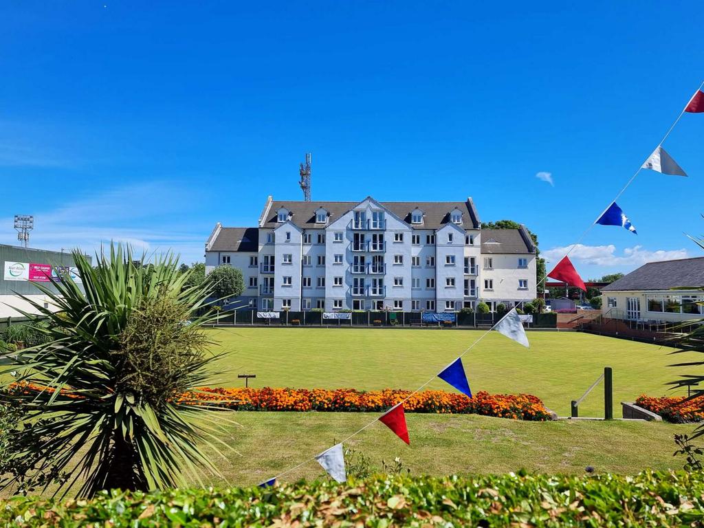 Strand Court, Bideford 1 bed retirement property - £150,000