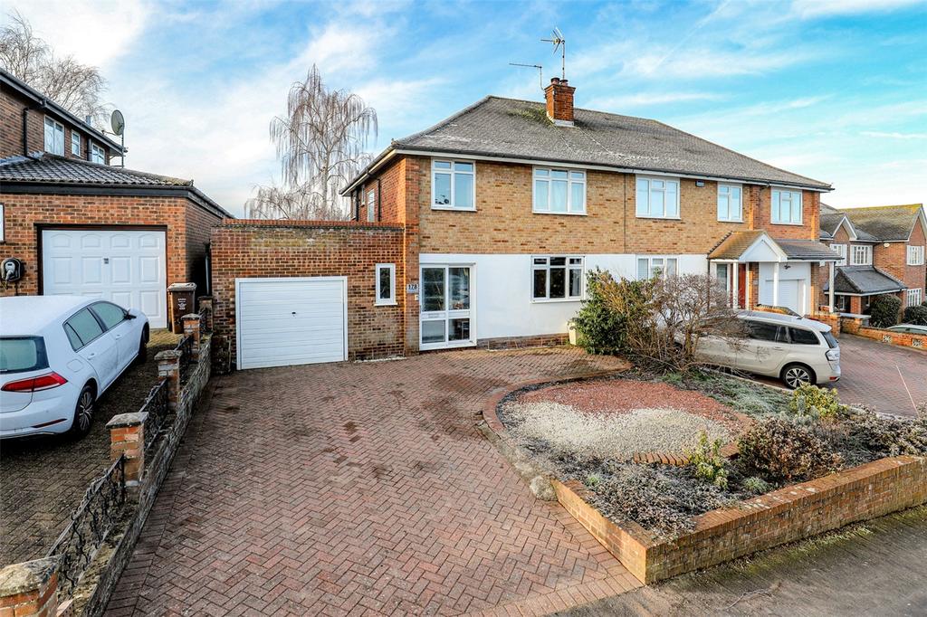 The Ridgeway, St. Albans... 3 bed semi-detached house - £950,000