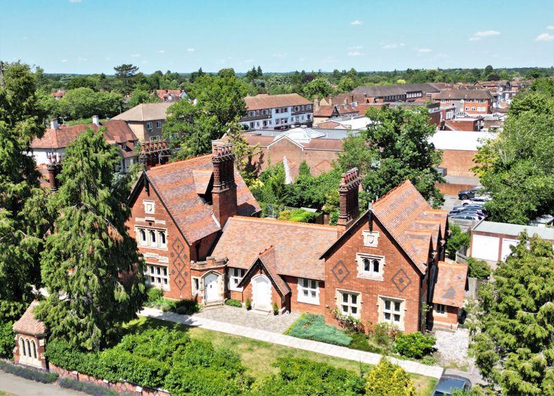 East Common, Gerrards Cross 2 bed bungalow for sale - £680,000