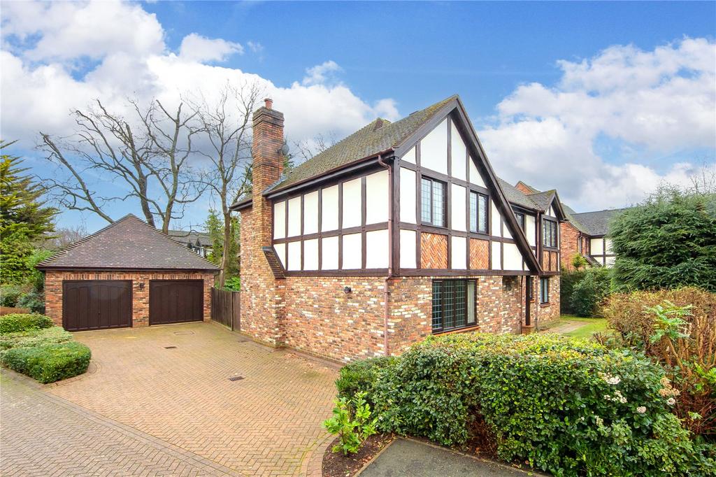 Nightingale Close, Radlett... 5 bed detached house - £1,750,000