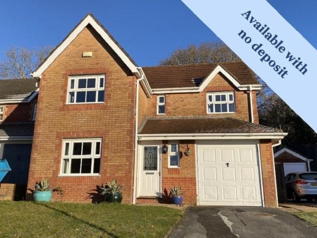 Coleridge Crescent, Killay, SA2 4 bed detached house - £1,600 pcm (£369 pw)